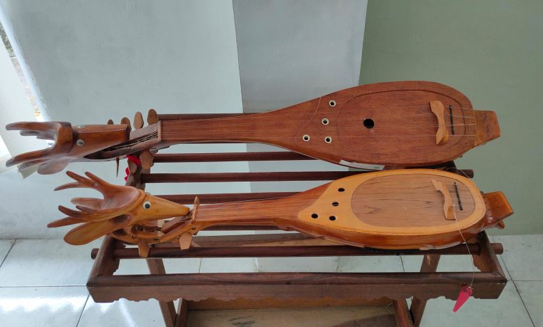 Dambus, Gitar dengan Unsur Klenik Khas Bangka Belitung - sultantv.co